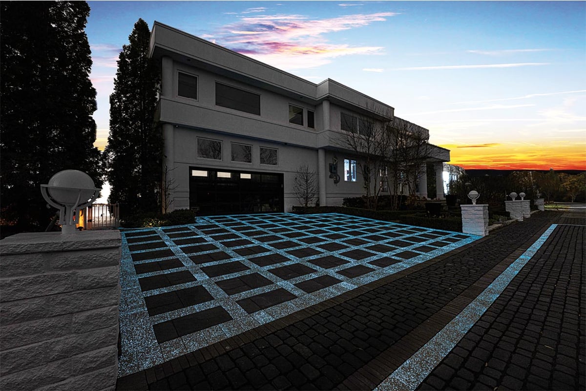 Driveway Pavers: A Versatile Paving Solution for Long-Lasting Curb Appeal